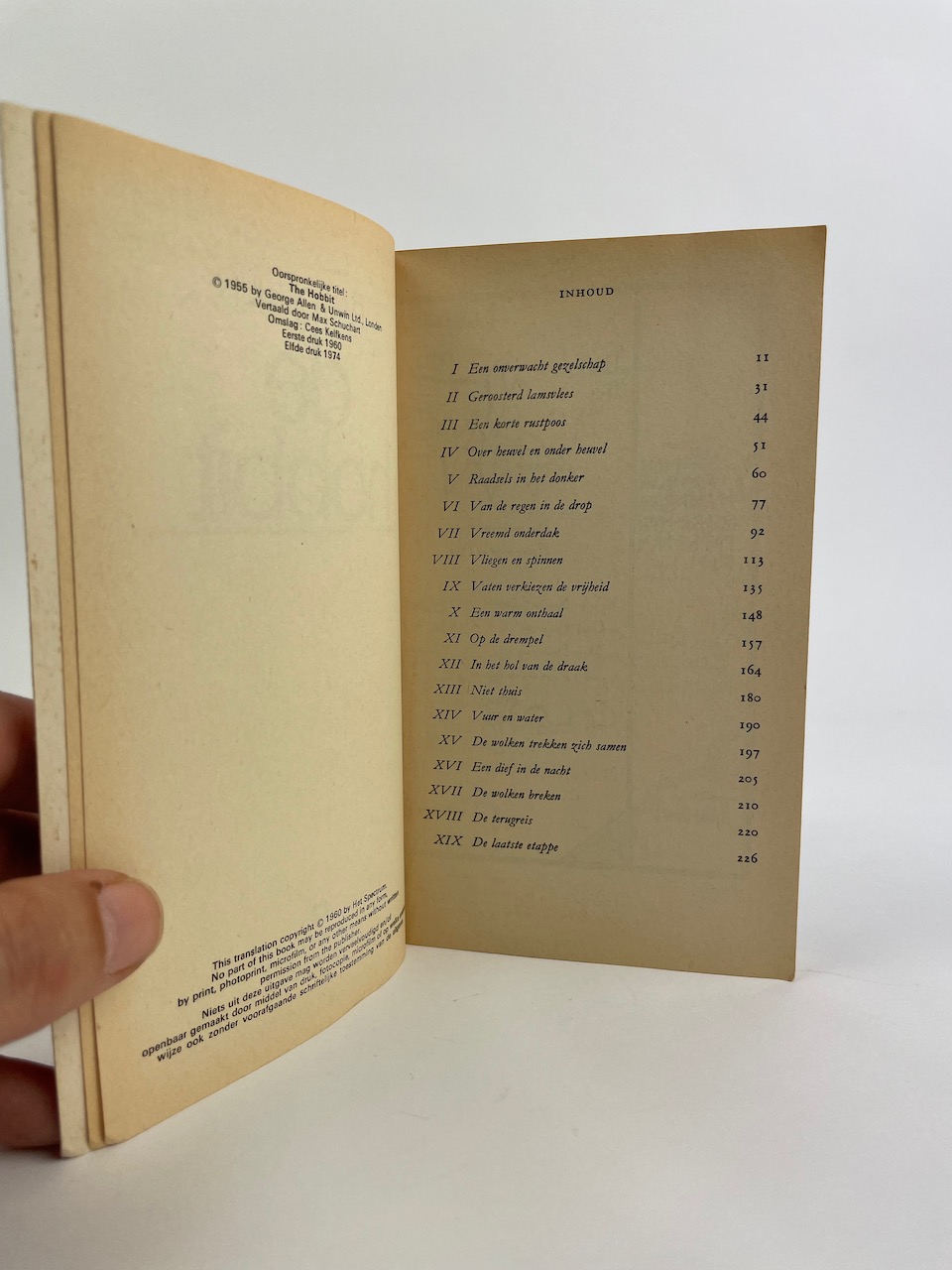 J.R.R. Tolkien, De Hobbit, Dutch, paperback, 1974, 11th printing - clp0989